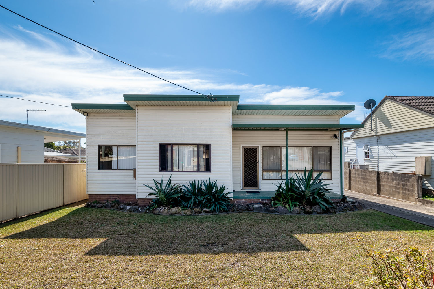 64 Elizabeth Crescent, Kingswood > Property Central