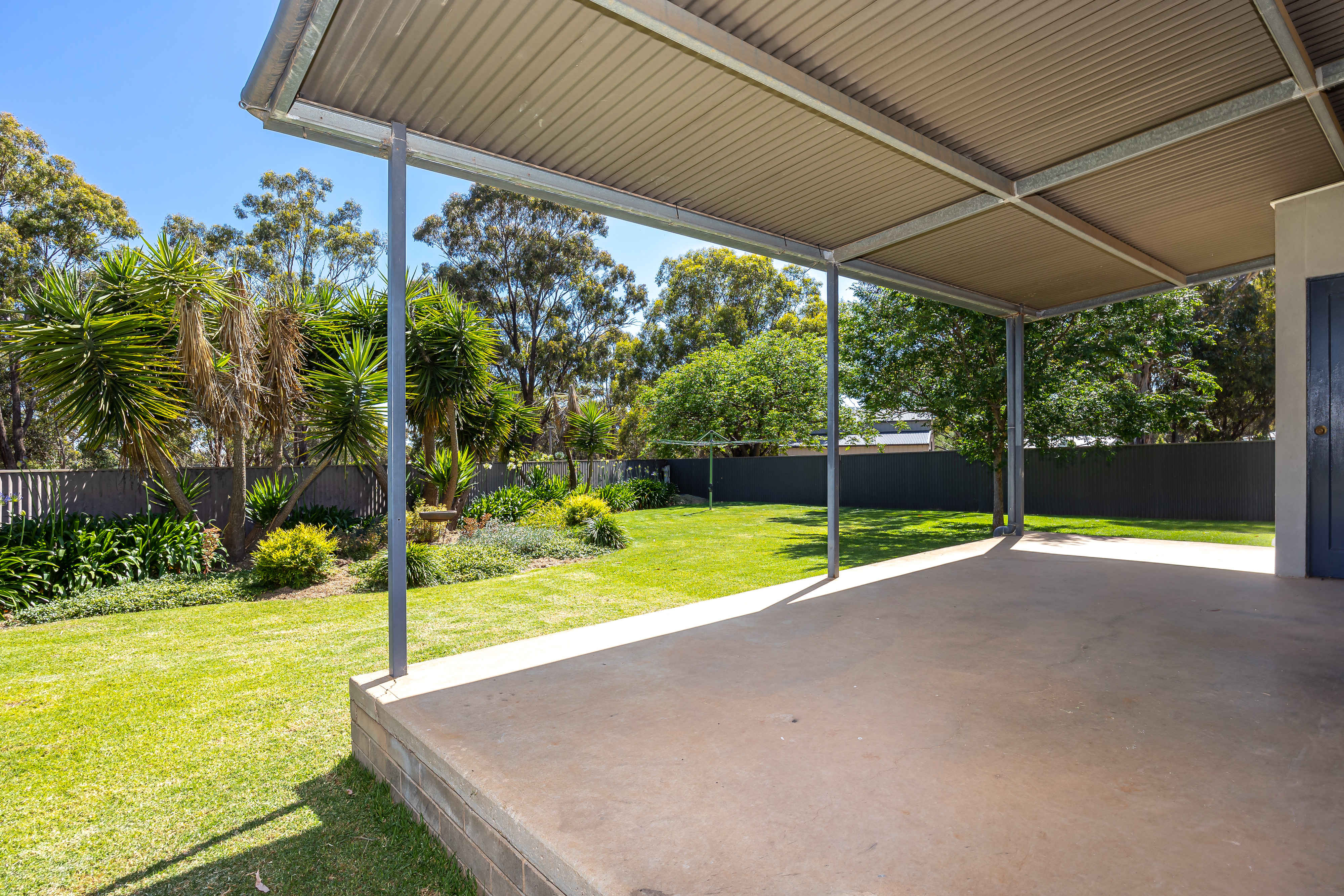 83 Golf Club Road, Temora > Miller & James Real Estate