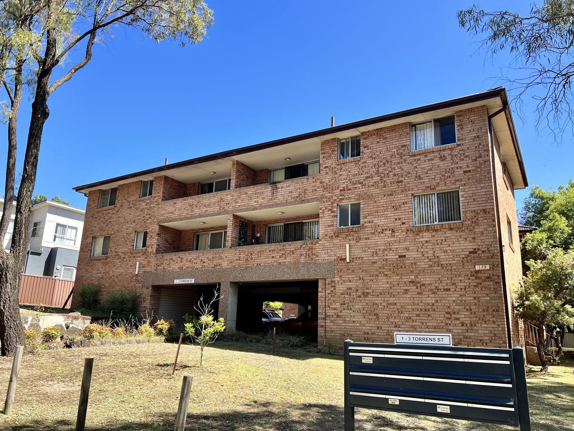 6/1-3 Torrens st, Merrylands > Morning Property