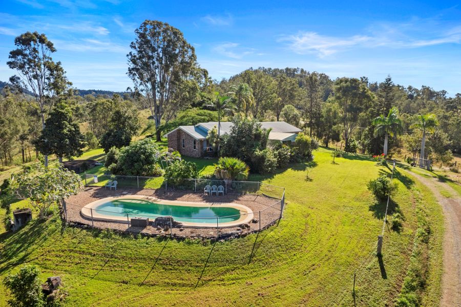 Langshaw > Tom Grady Real Estate
