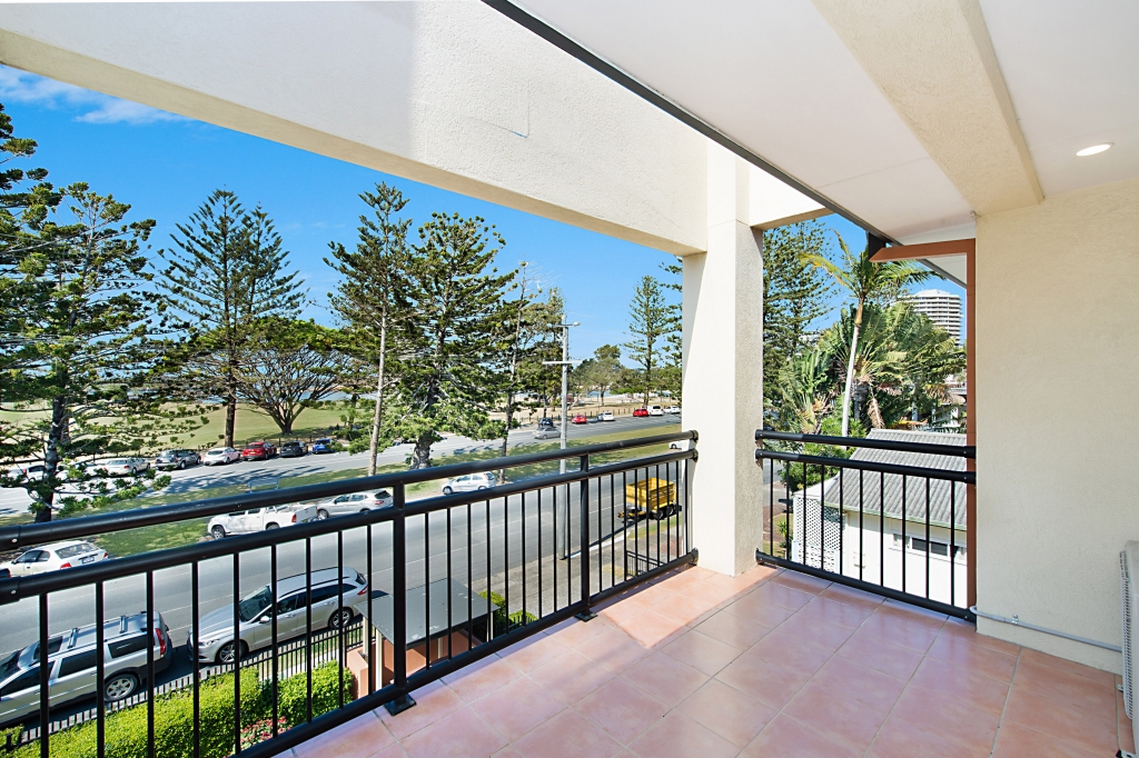 10/205 Boundary Street, Rainbow Bay > RBR Property Consultants