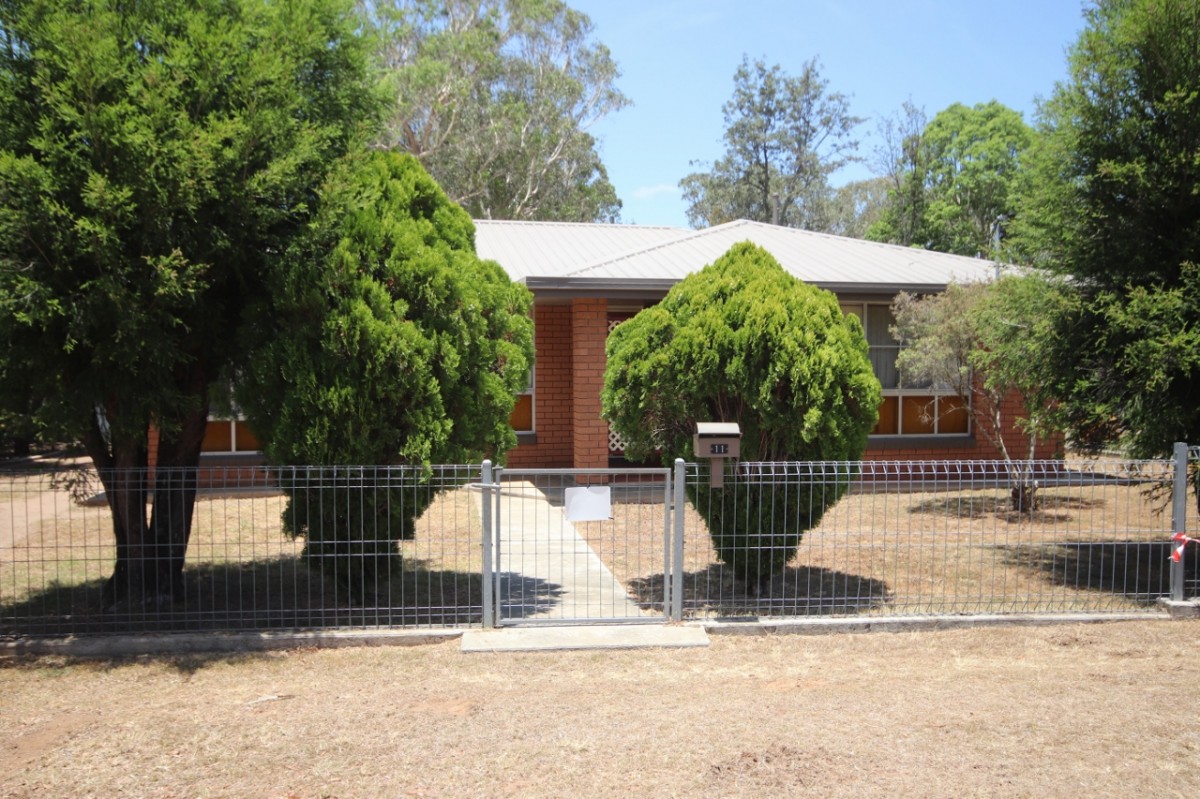 11 Nolan Street, Crows Nest > RE/MAX Country